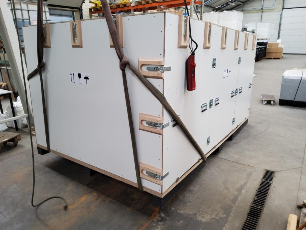 Hoe werkt een valtest voor koffers en kisten? - Faes